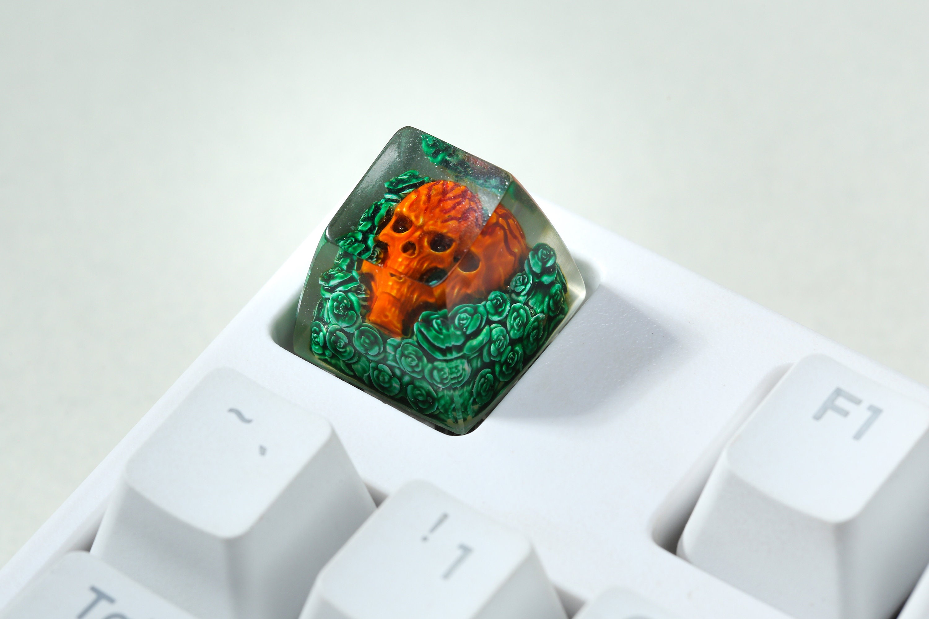 Skull Resin Keycap | R1 SA Oem Profile | ESC Keycaps | Artisan Backlit ...
