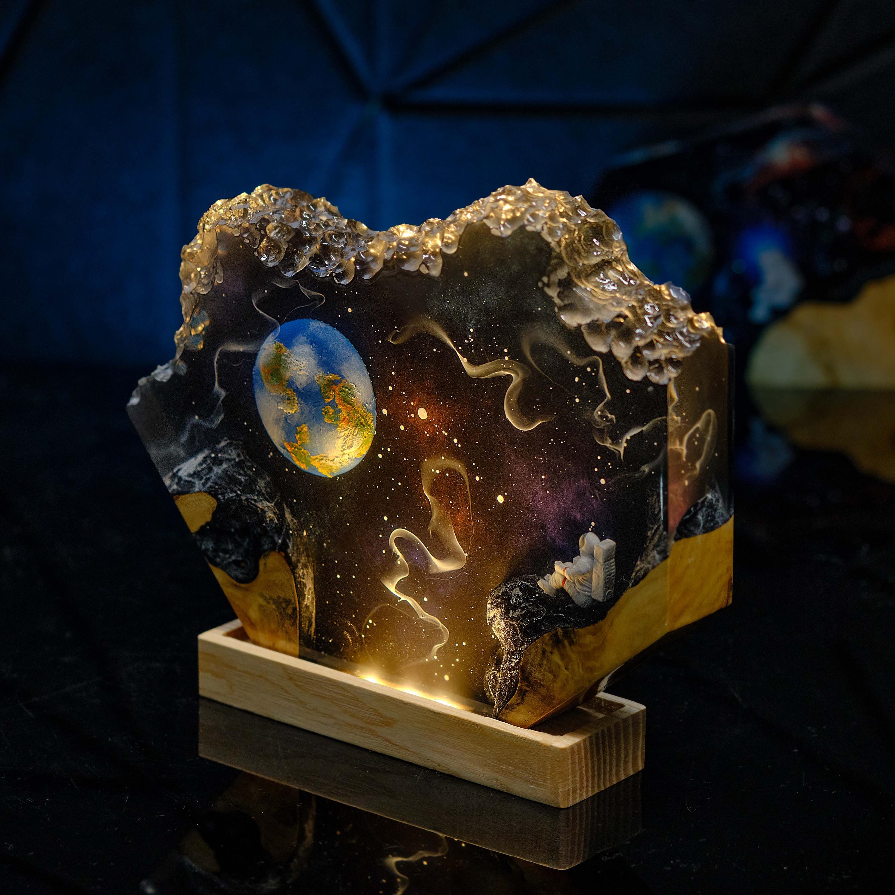 Lamp Galaxy Astronaut Resin Epoxy, Lamp Custom Resin, Epoxy Resin Lamp ...