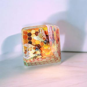 Keycaps Bee Artisan, Custom Artisan Keycaps, Keycaps Anime Cute, Keycap ...