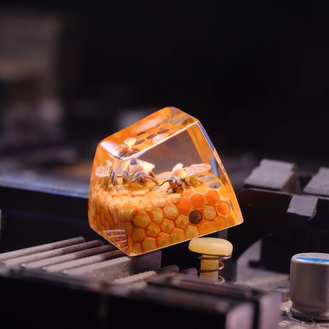 Bee Artisan Keycap, Custom Resin Keycap Gift for Him and Personalized ...