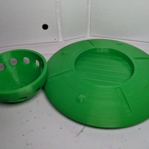 Flying Saucer Spaceship - UFO - UAP - Alien Craft - Collectible or ...