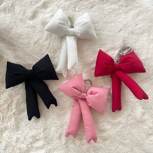 Bea Keychain | Trendy Padded Ribbon Charm on Keyring | Kitschy ...