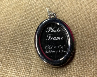 Picture Frame Pendant - Etsy