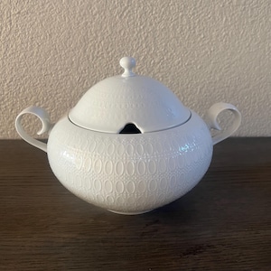 Romance Tureen and Lid by Rosenthal - Etsy