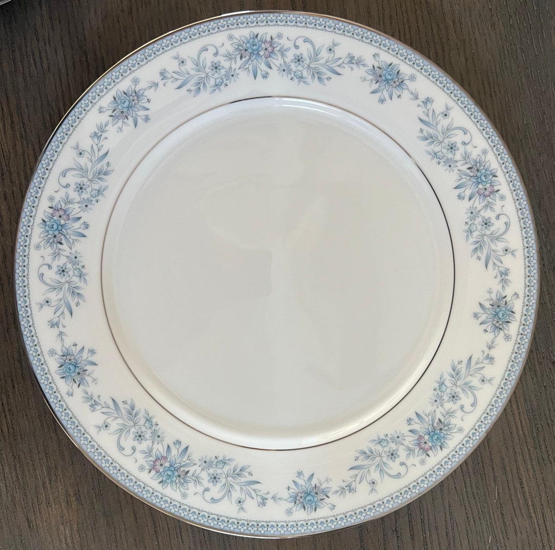 Blue Hill Dinner Plate by Noritake - Etsy