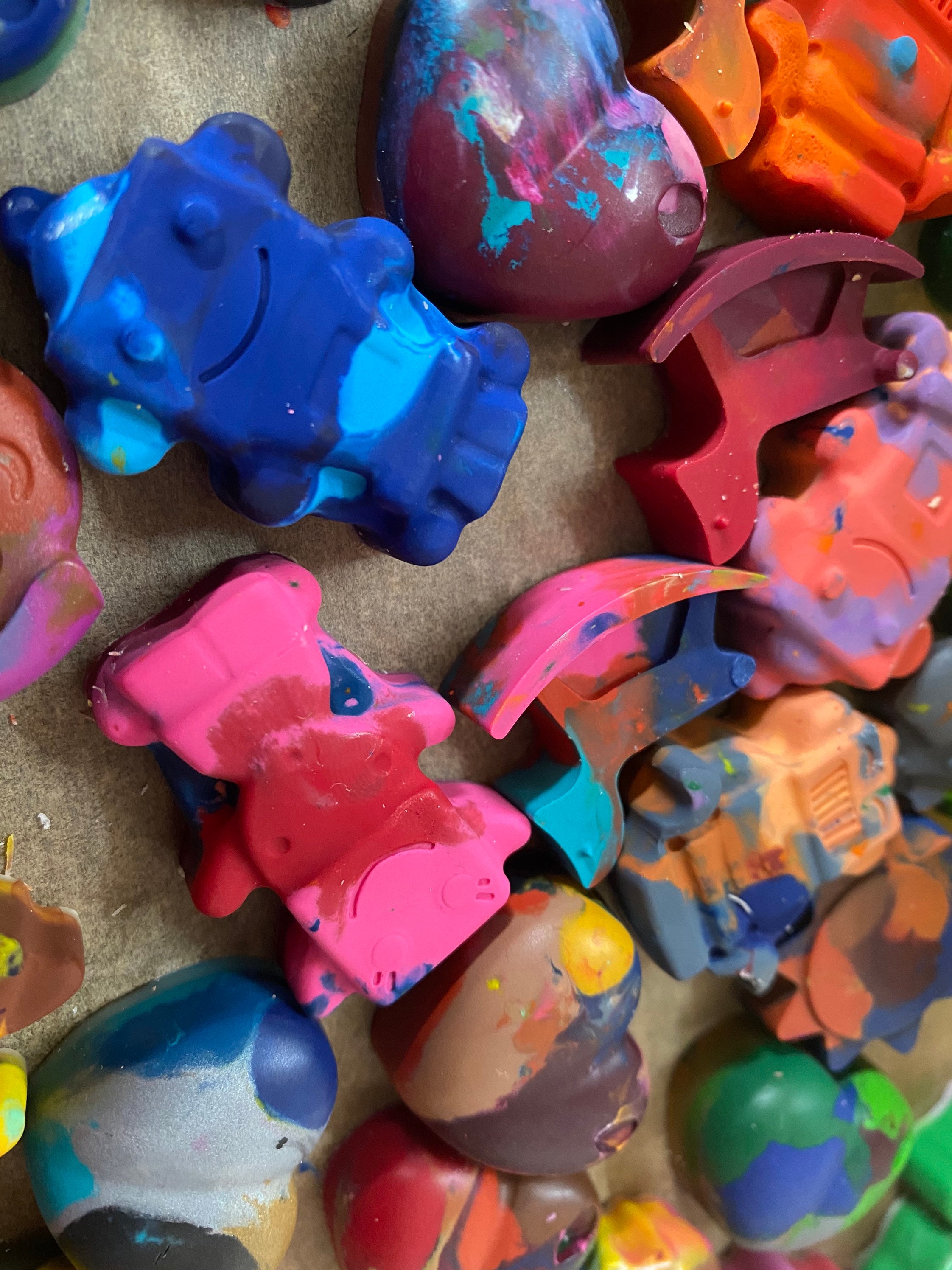 Fun Shaped Crayons 8pk Assorted Colours Lootbag Favours READY TO SHIP ...