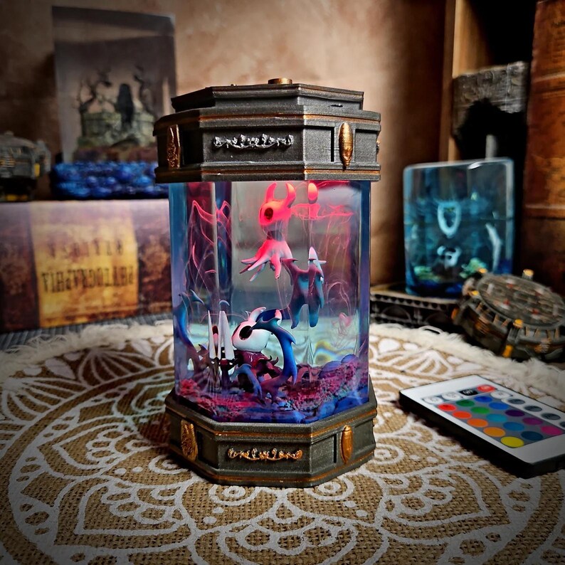 Hollow Knight Silksong Resin Lamp, LED Indie Game Nightlight, Handmade ...