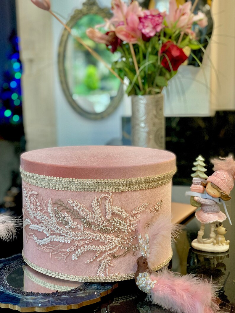 Premium Embroidered Round Velvet Box Velvet Boxes Holiday Gift - Etsy