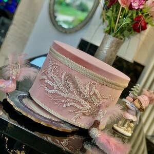 Premium Embroidered Round Velvet Box Velvet Boxes Holiday Gift - Etsy