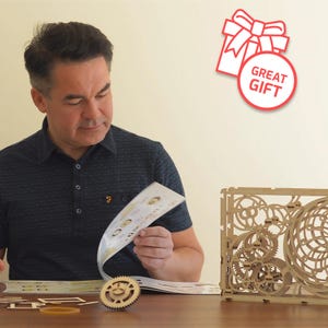 Kinetic Picture - 3D Puzzle Art Table - Handmade Spinning Kinetic Art ...