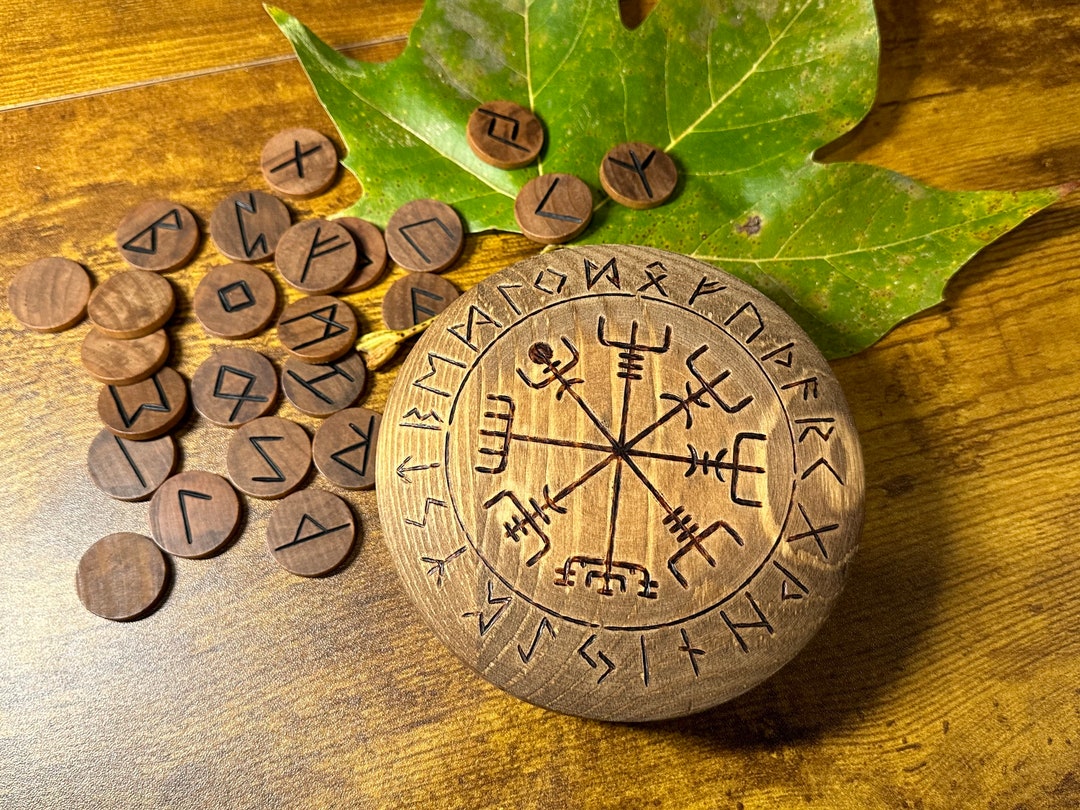 Vegvisir Rune Set Box Brown Wood Runes Elder Futhark Viking Nordic ...