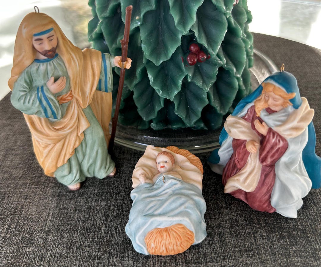Hallmark Fine Porcelain Nativity Ornament Collection "the Holy Family ...