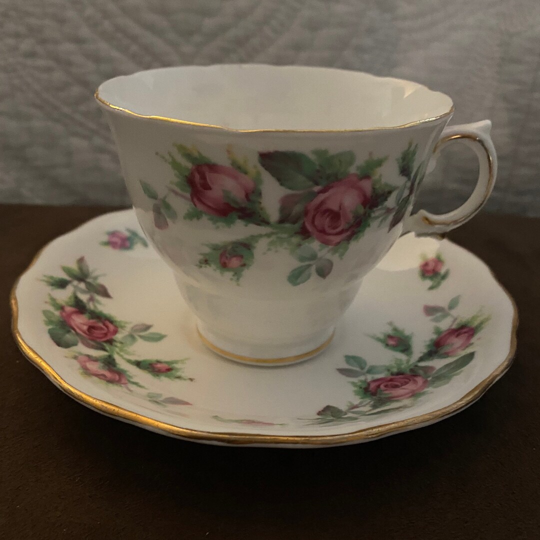 England Royal Vale & Regency Bone China Floral Pair Vintage Tea Cups ...