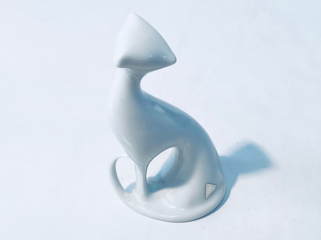 Royal Dux Bohemia Porcelain Cat Sculpture Ornament / 60s Vintage Decor ...