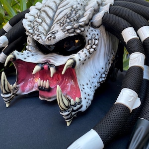 3D Predator Helmet Custom Helmet Alien Custom Motorcycle Helmet Skull ...