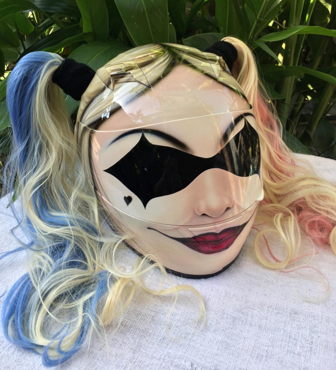 Harley Quinn Motorcycle Helmet: Custom Airbrushed Biker Girl Helmet ...