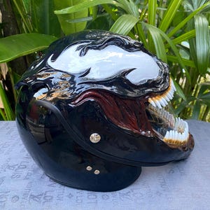 Venom Custom Motorcycle Helmet Spider Man Symbiote 3D Helmet - Etsy