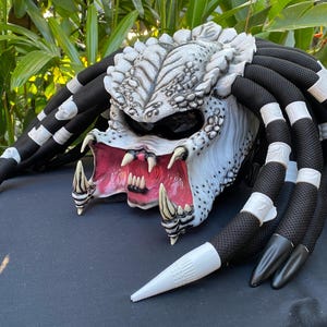 3D Predator Helmet Custom Helmet Alien Custom Motorcycle Helmet Skull ...