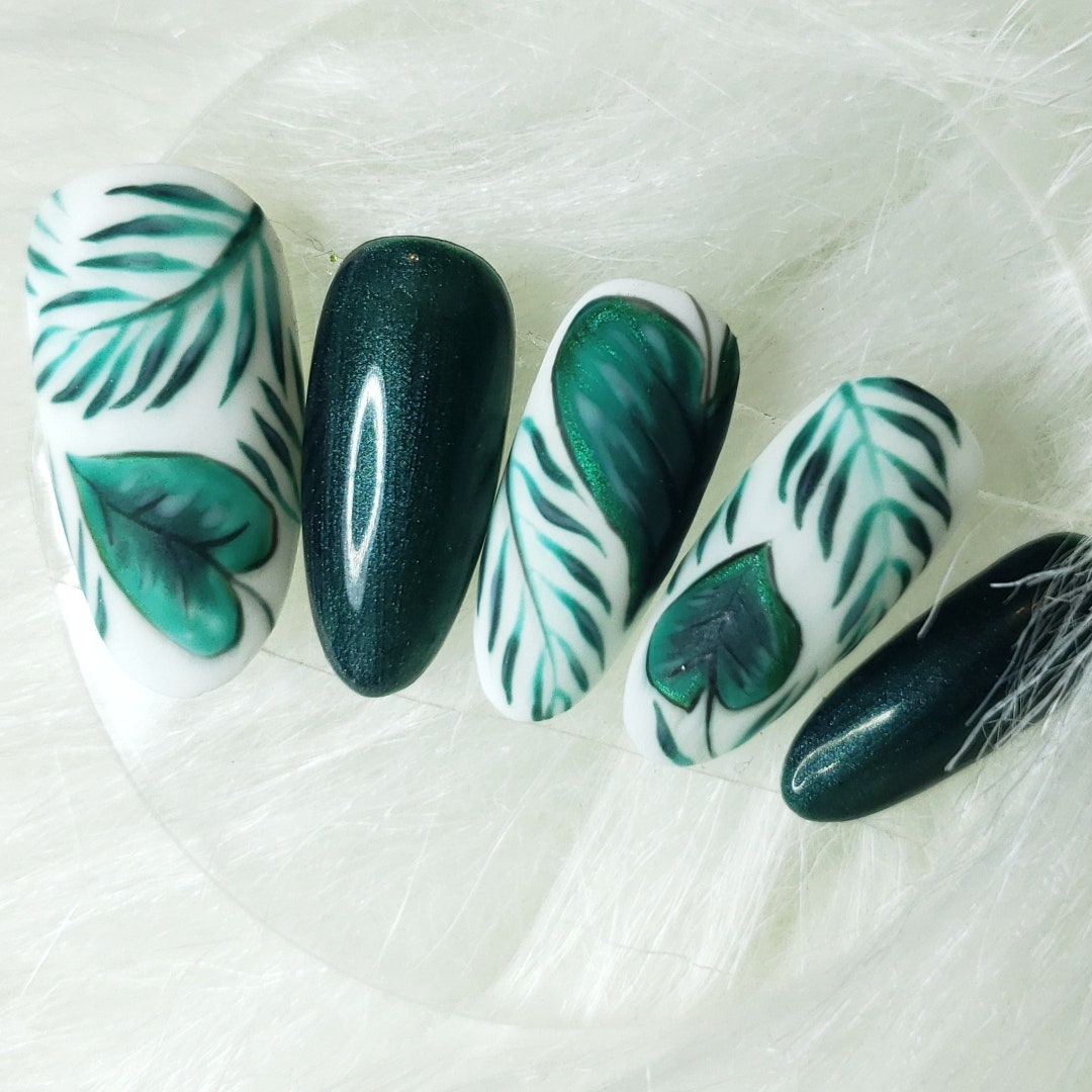 Botanical, Plant Press Ons, Plant Nail Art, Leaf Nails, White and Green ...