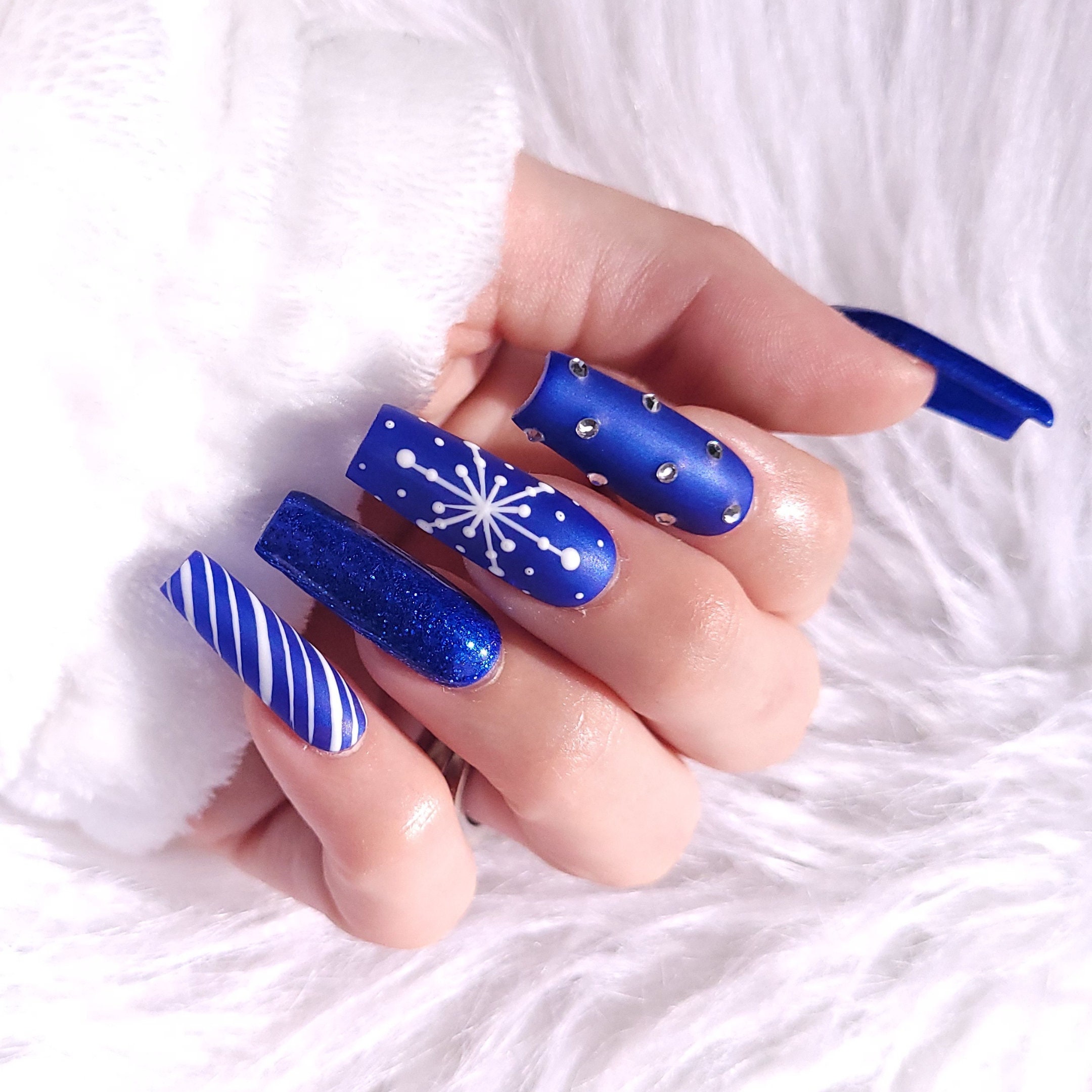 Let It Snow, Blue and White Christmas Nails, Snowflake Nails, Holiday ...