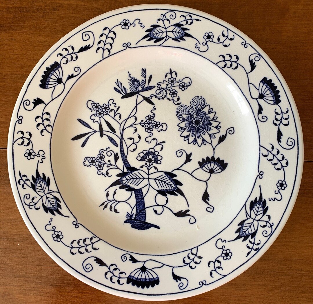 Doorn by Royal (USA) Blue Onion Design on White Dinner Plates (4) - Etsy