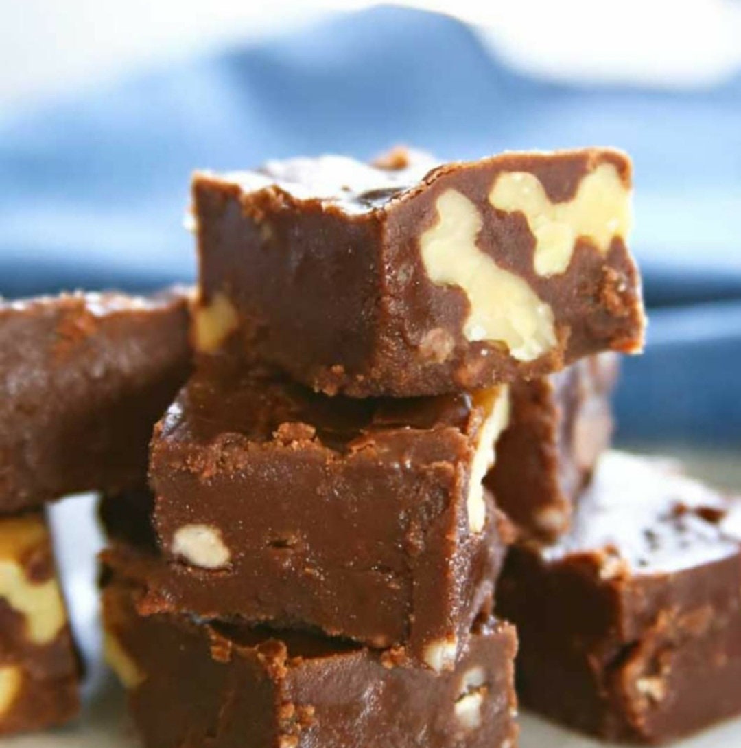 Homemade Walnut Fudge - Etsy
