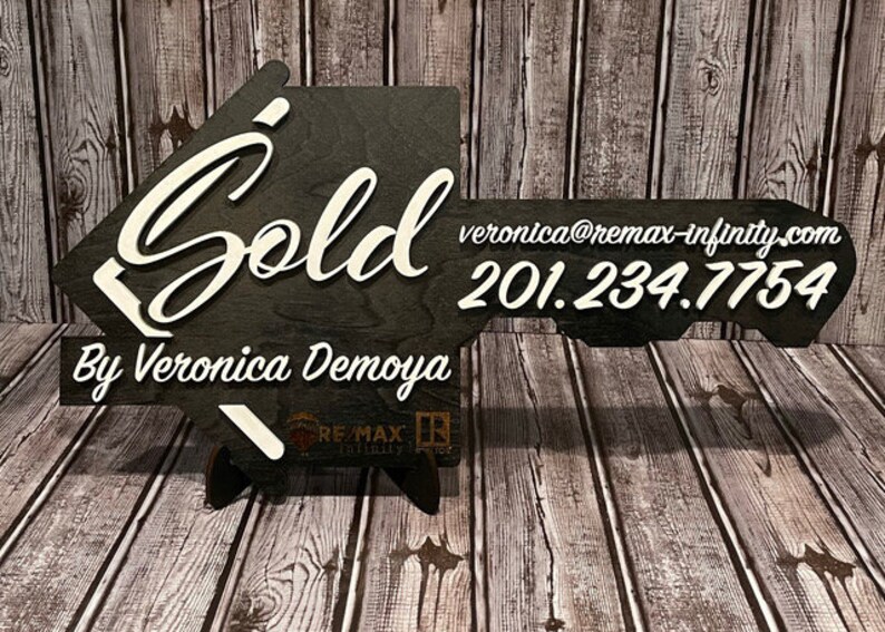 Realtor Key Real Estate Key Real Estate Agent Photo OP New Home Photo ...