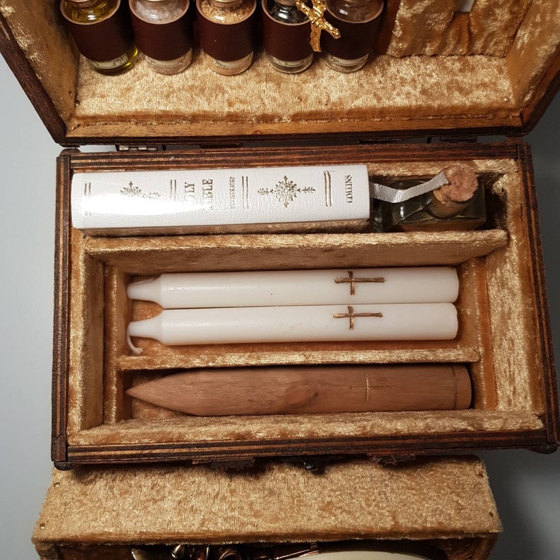 Antique Style Vampire Hunting Kit Or/and Exorcist Kit. Aristocrat ...