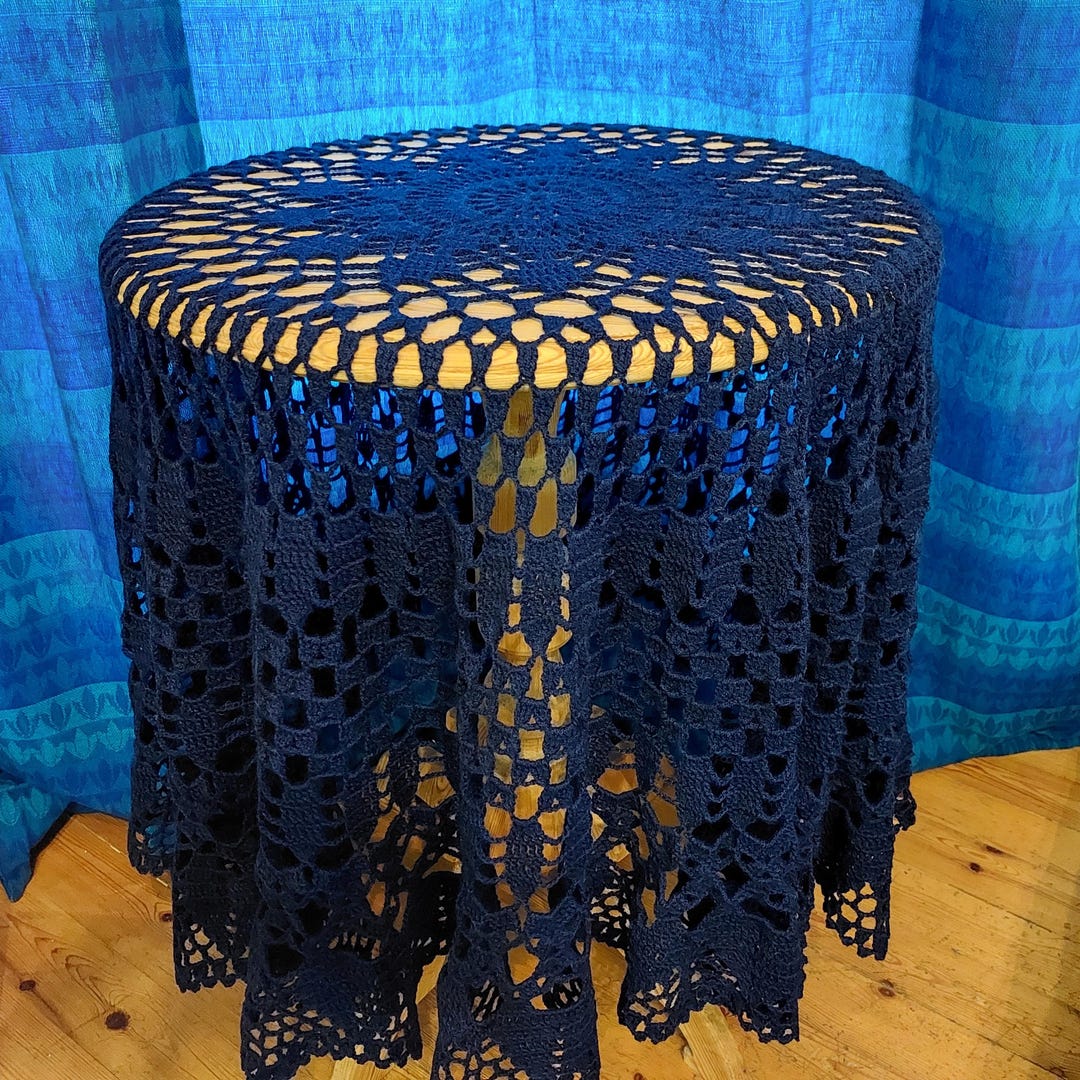 Handmade Large Vintage Wool Round Tablecloth, Circle Tablecloth , Dark ...