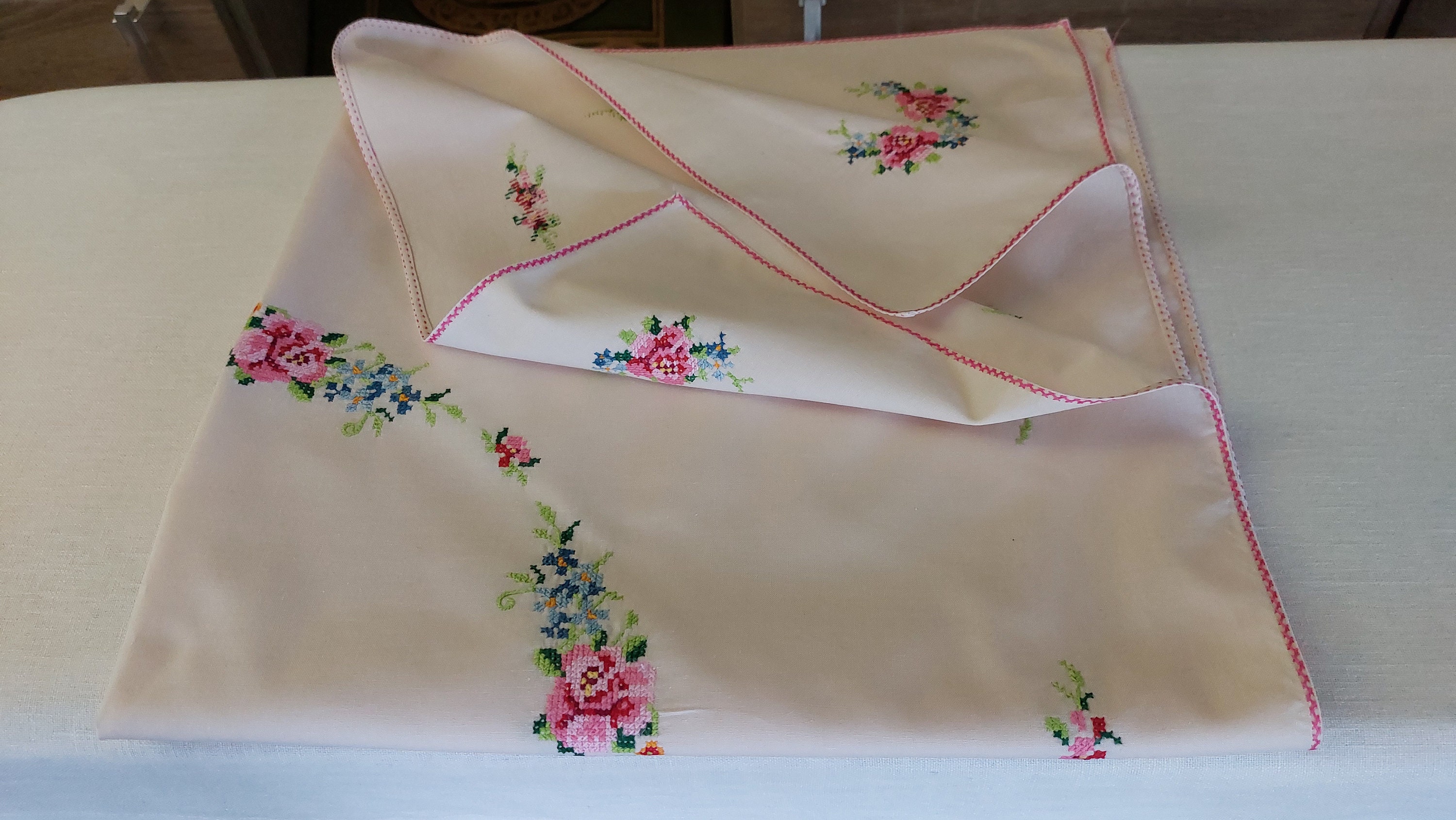Hand Embroidered Floral Vintage Square Tablecloth , Cross Stitch ...