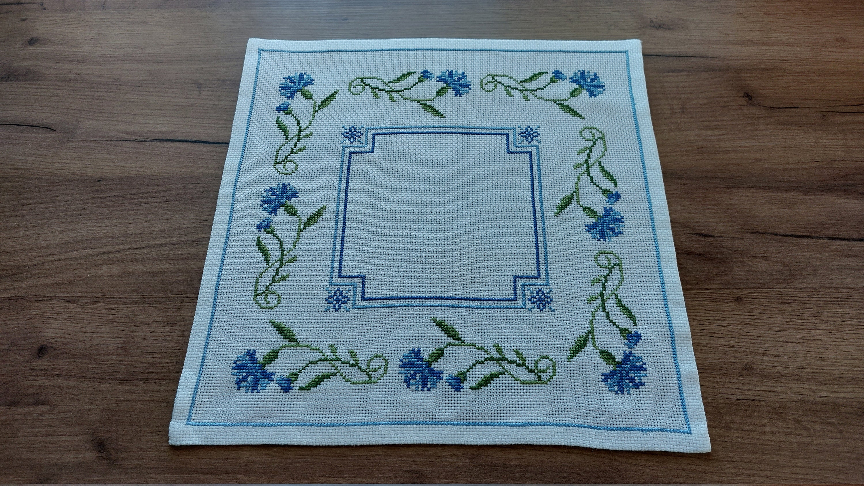 Vintage Floral Hand Embroidered Table Mat, Cross Stitch Embroidered ...