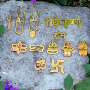 13 Sacred Symbols, Metal Tilak Stamp Pack for Forehead, Tika Stamp ...