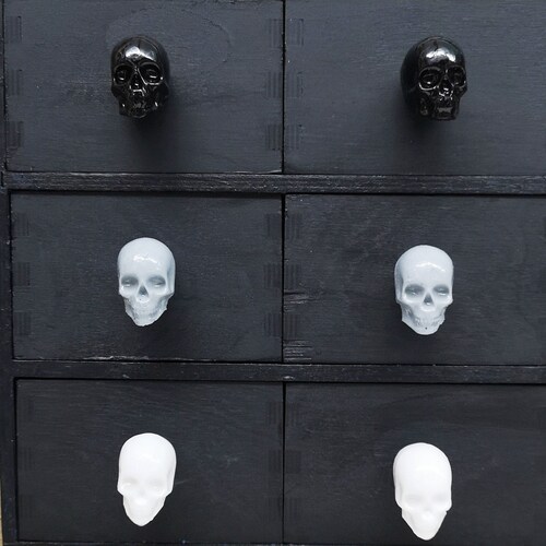 High Gloss Skull Knobs Skull Drawer Pulls - Etsy UK