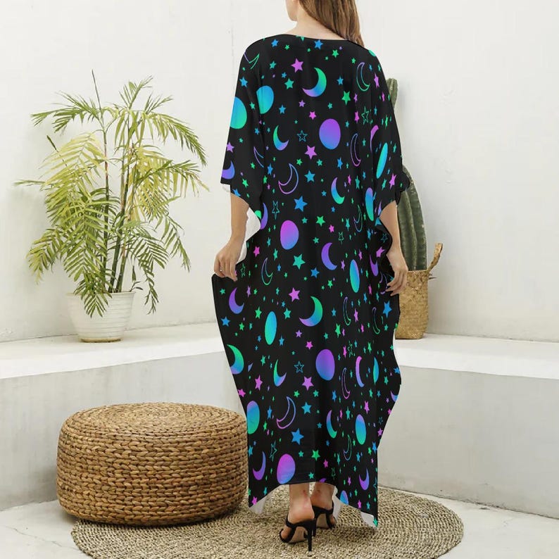 Moons & Stars Psychedelic Mage All-over Print Women's Imitation Silk V ...