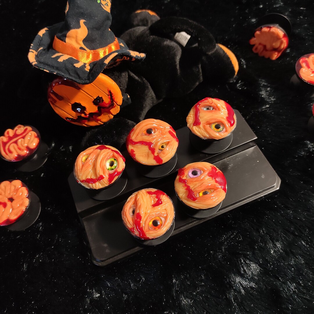 Monster Eye Horror Griptok/pop Socket Handmade Stinky Heart - Etsy