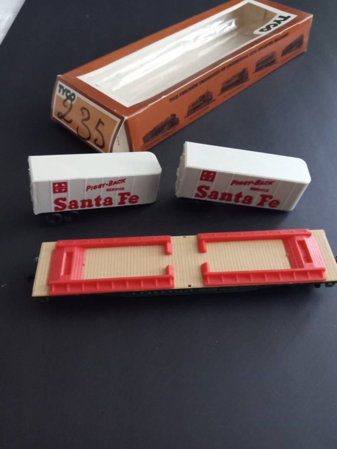 TYCO Flat Bed Freight Train With 2 Tractor Trailer Ho Scale With Box ...