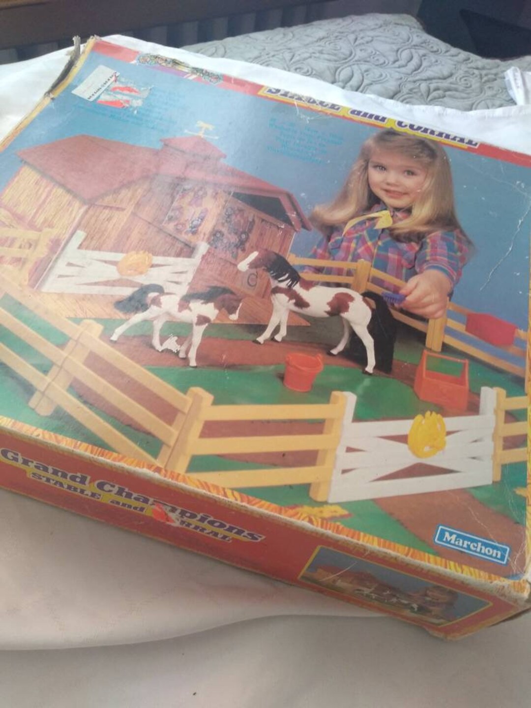 Grand Champion Stables and Corral 1988 Vintage Antique by Marchon Age 3 ...