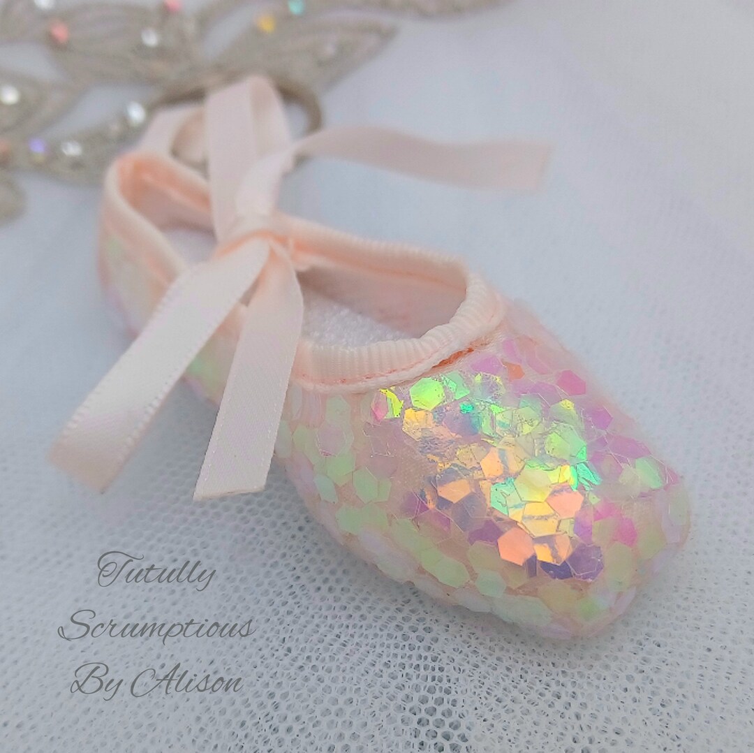 Miniature Ballet Pointe Shoe Bag Charm, Ballet Keyring, Ballet Keychain ...