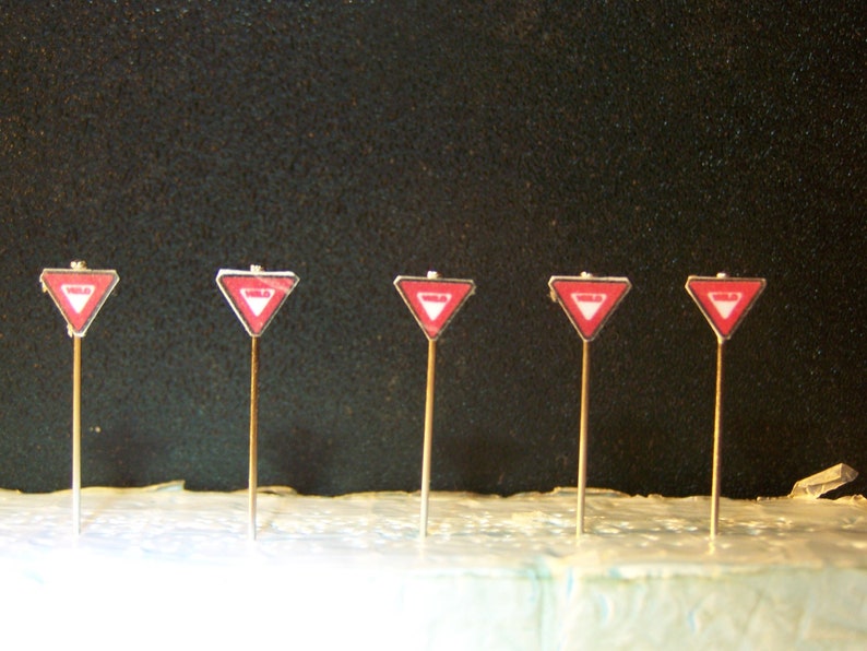 Model Train Layout Street Signs N Scale "yield" Signs - Etsy