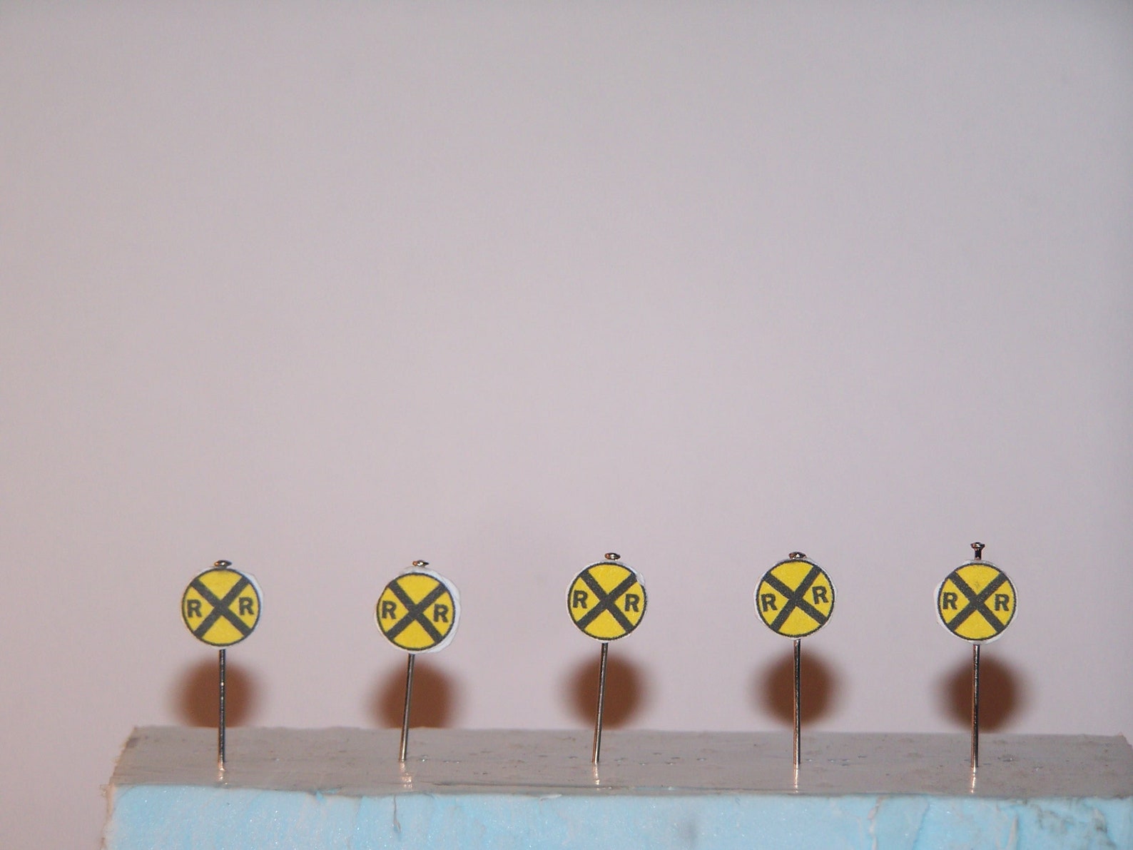 5 Model Railroad Crossing Street Signs N Scale Layout Details - Etsy