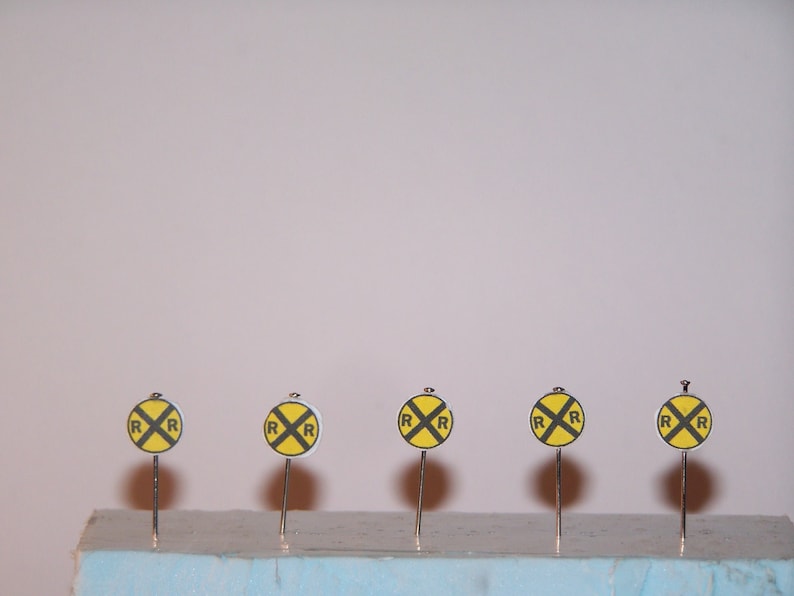 5 Model Railroad Crossing Street Signs N Scale Layout Details - Etsy