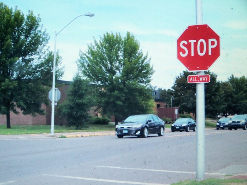 Model Train Layout Street Signs HO Scale "stop" Signs With Metal Posts ...