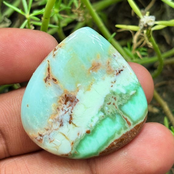 Chrysoprase Gemstone Colors