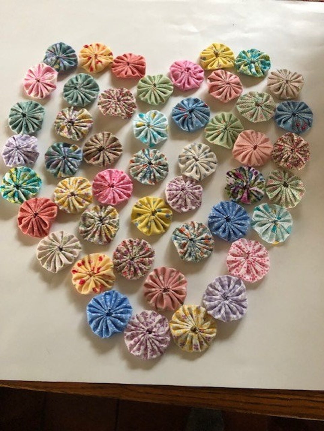 FABRIC YO YO Puffs for Crafting Runner, Doily, Pillow, Clothing, Etc - Etsy