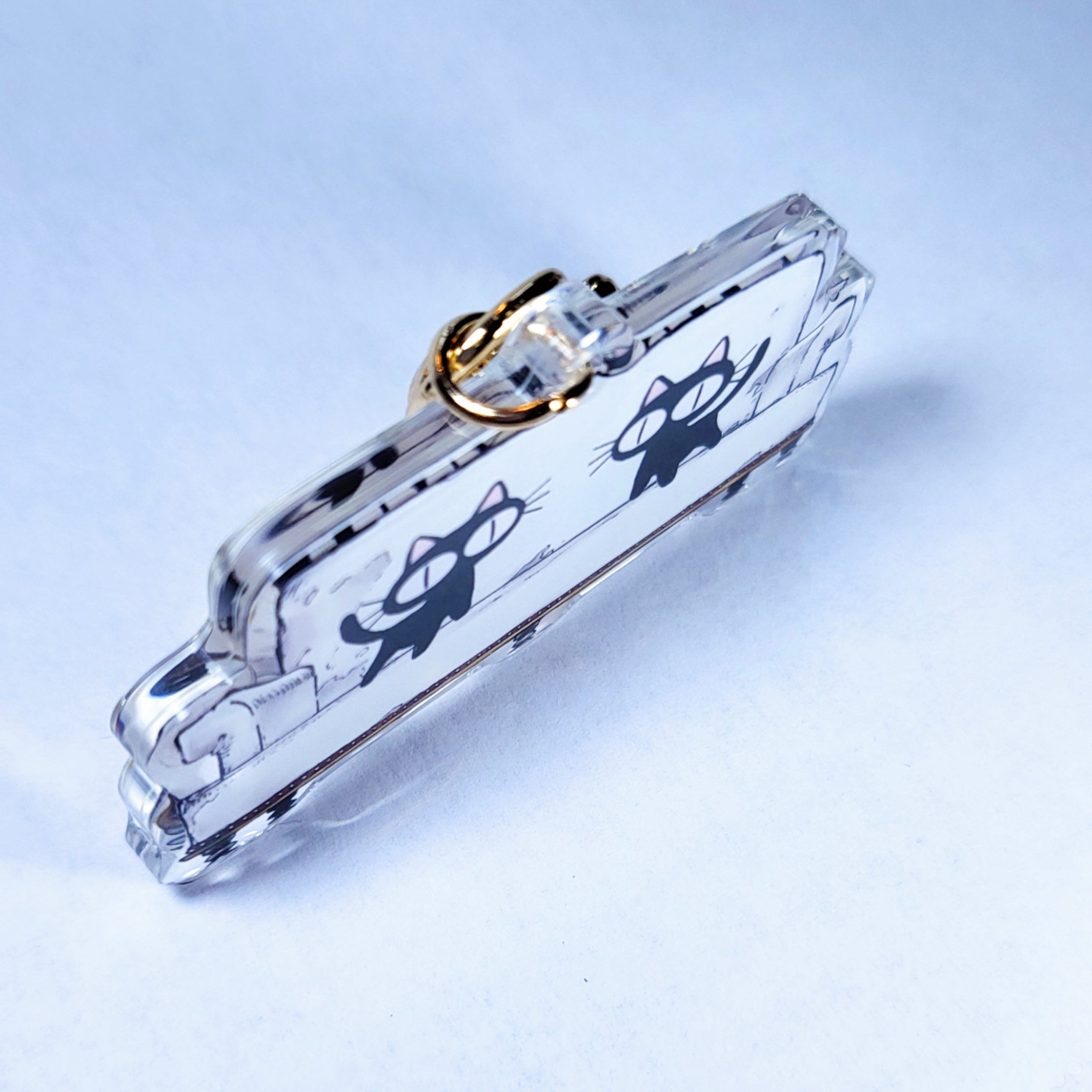 Trigun Couch Keychain - Etsy