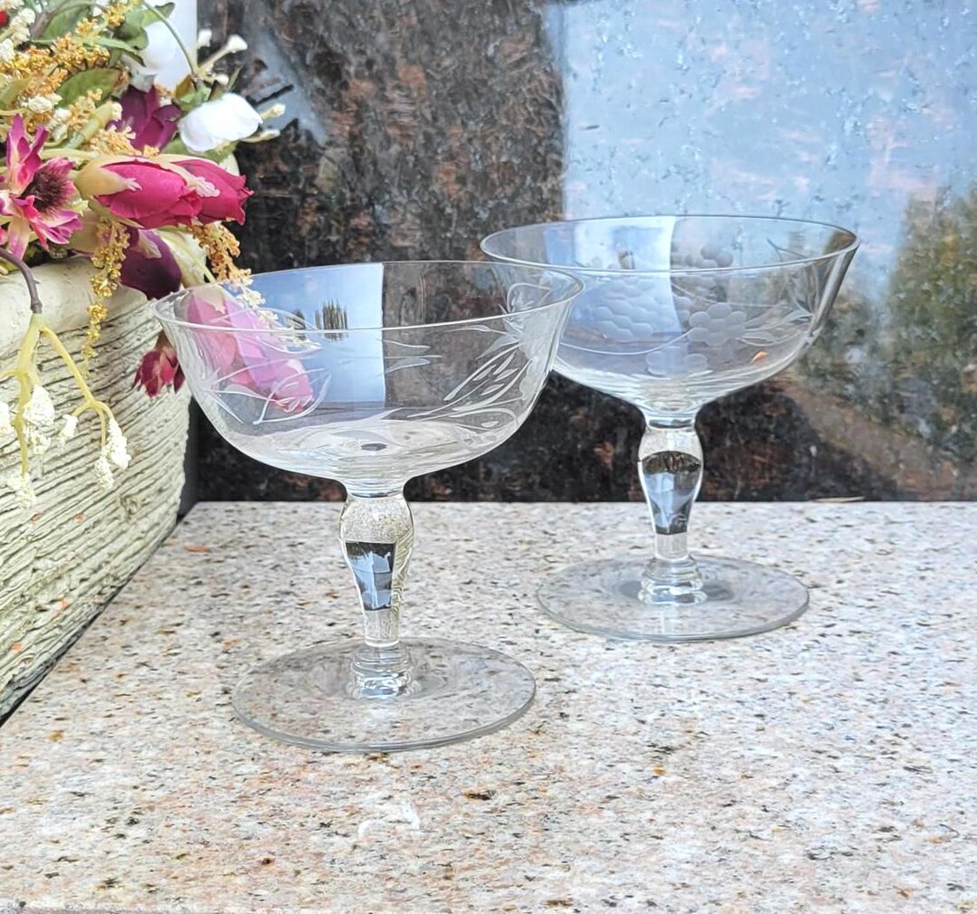 Vintage Etched Short Stem Champagne /sherbet / Cocktail Glasses - Set ...