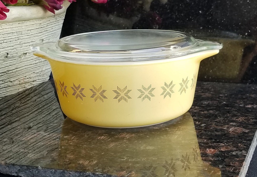 Vintage Tom and Country PYREX Covered Baking Dish - #472 - Etsy