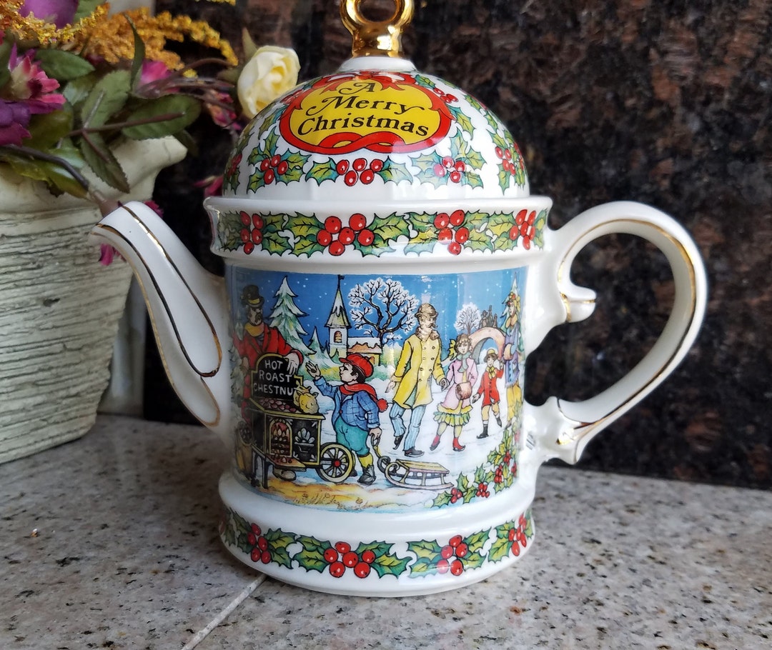 Sadler Christmas Holiday Teapot / Made in England - Etsy