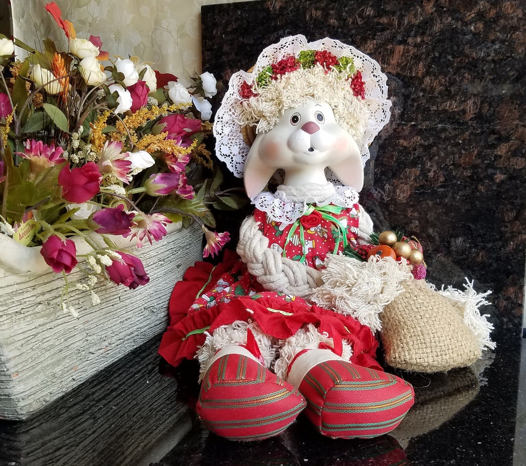 House of Lloyd Christmas Around the World Flossie Bunny Mop Doll Shelf ...