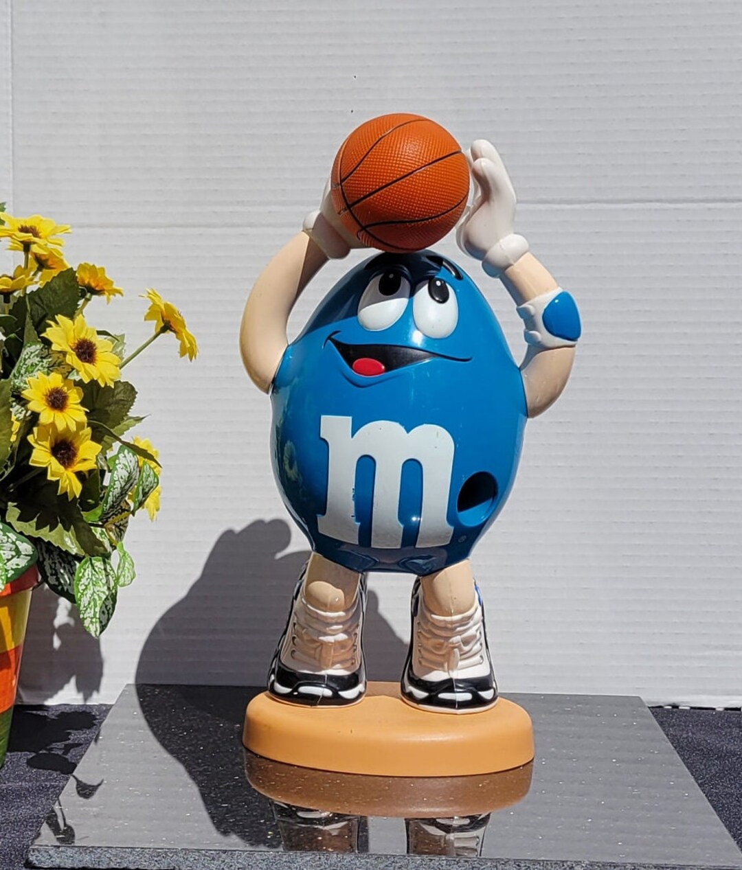 M & M Basketball Player Candy Dispenser - 12.5"h - Etsy